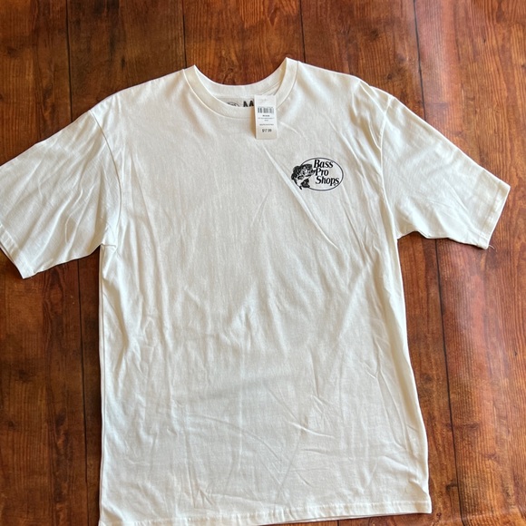 Bass Pro Shops | Shirts | Nwt Bass Pro Shops Classic White Short Sleeve ...